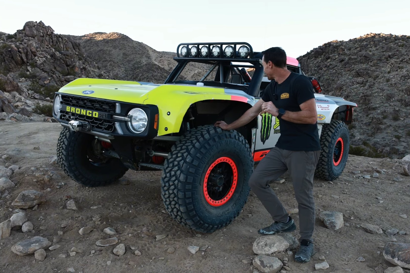 74 Weld Breaks Down El Bandito: A 1,000 HP Super Bronco