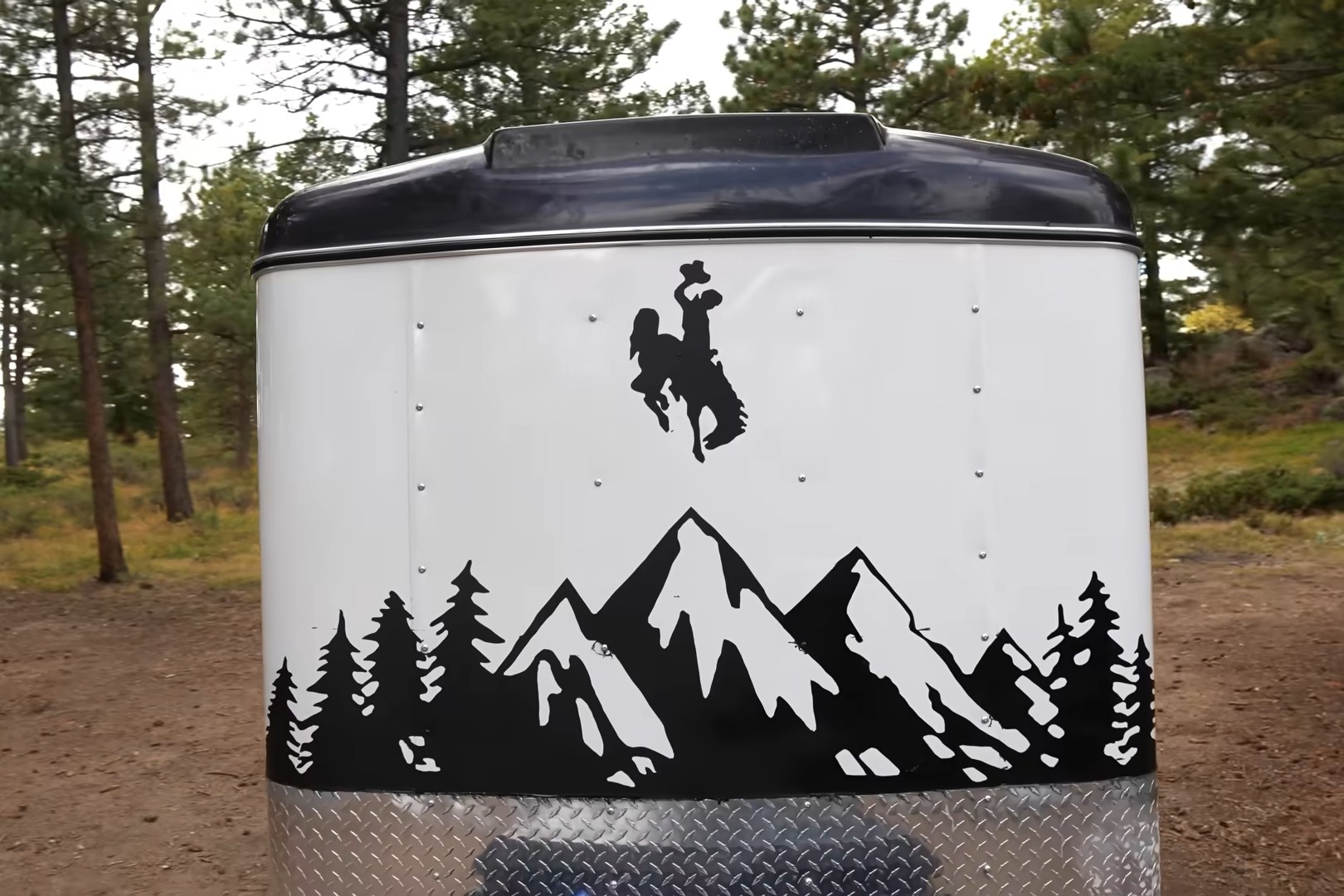 David Rule Converts Trailer Into Luxury Overland Camper